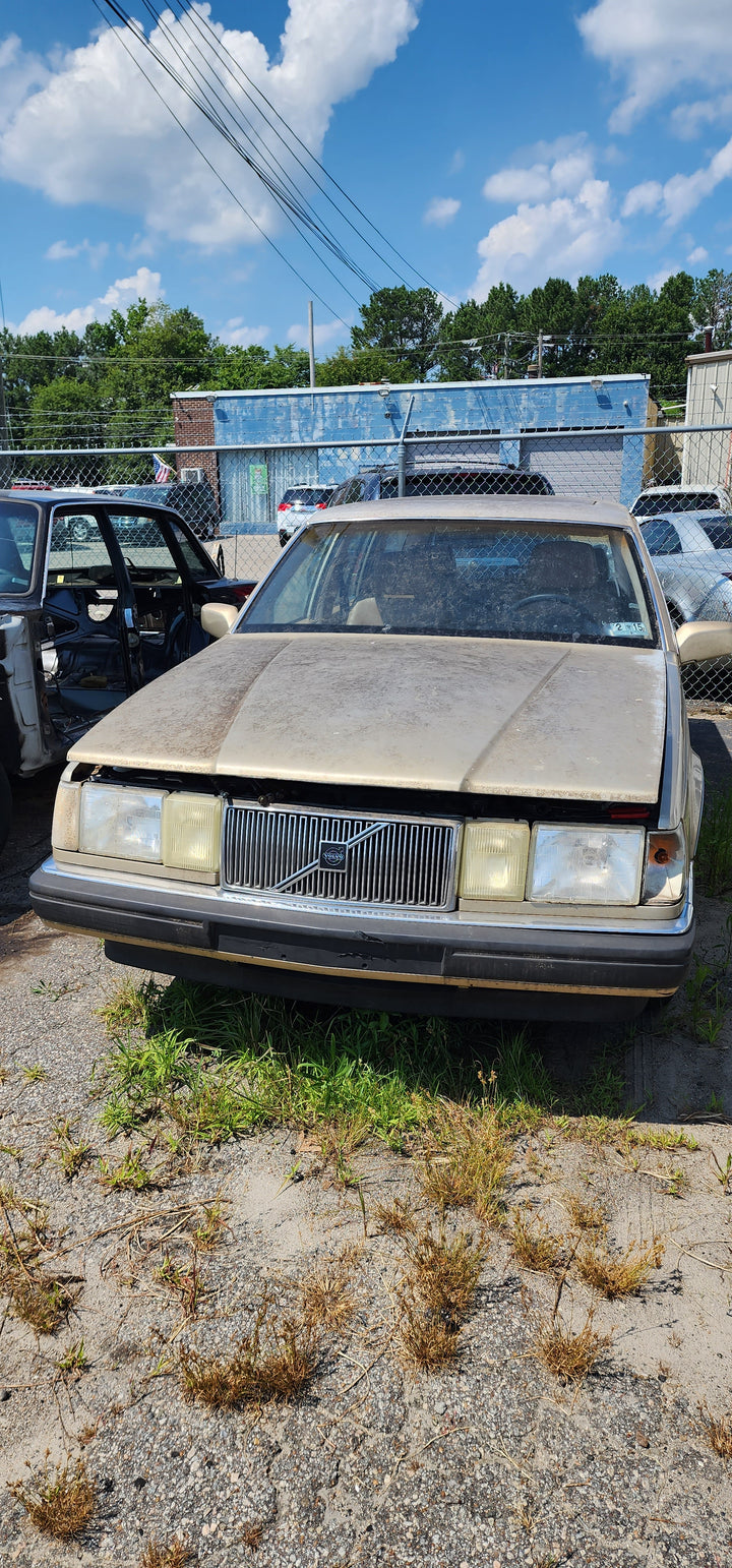 Vintage Volvos For Sale - 240, 740, 780, 940 – Redblock Society